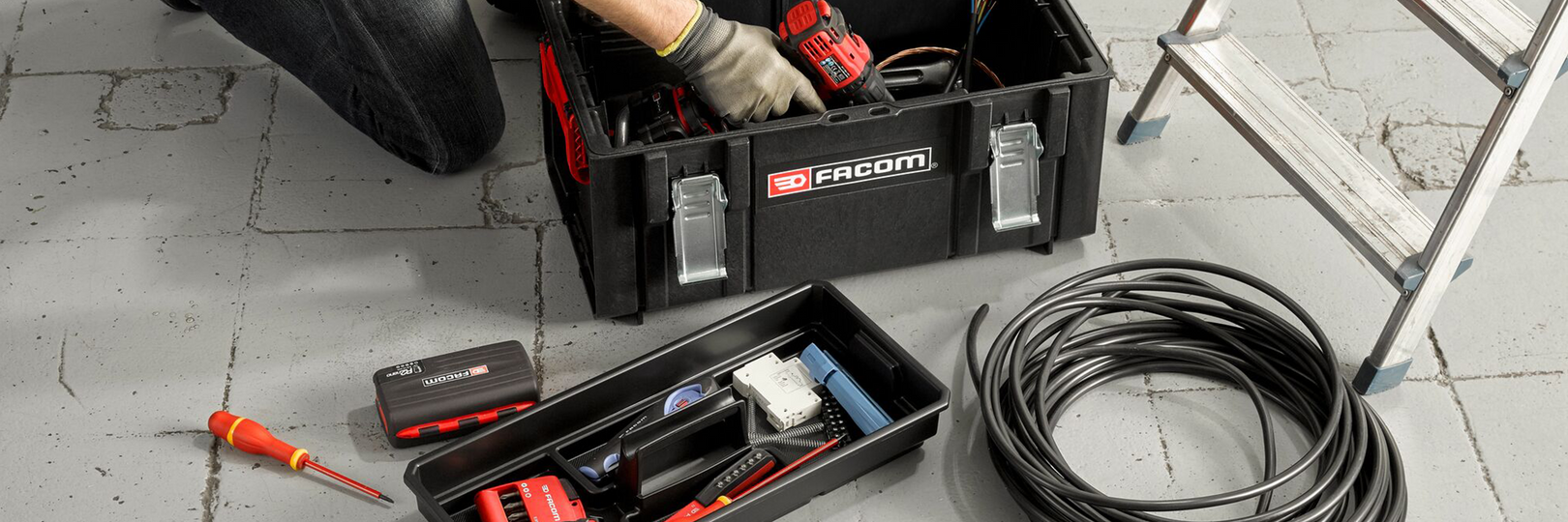 Composition multi-produits FACOM, outils et rangement professionnels – FACOM FRANCE